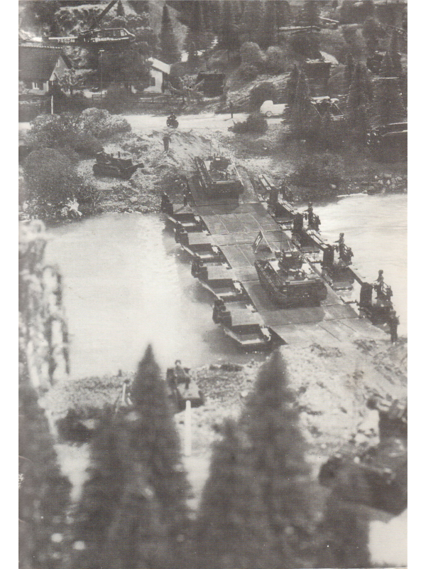 Roco catalogue 1974 Minitanks in action - 20th Century House